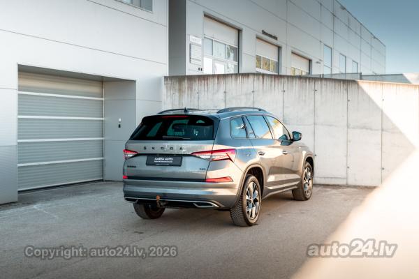 Grey Skoda Kodiaq 2022 in Tartu, with an engine capacity of 2.00 L and mileage of 131 thousand km for 30900 €, photo 10 on AUTOMOTO.COM.LV