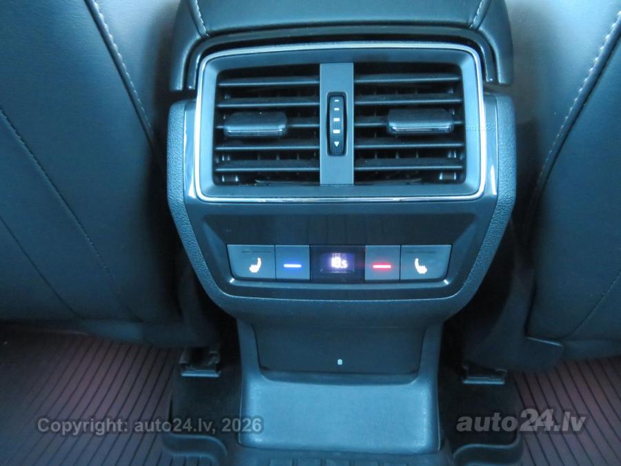 Grey Skoda Kodiaq 2022 in Tallinn, with an engine capacity of 1.20 L and mileage of 58 thousand km for 28500 €, photo 9 on AUTOMOTO.COM.LV