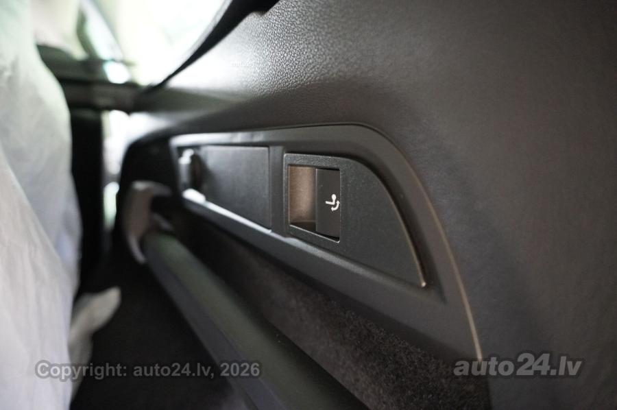 Grey Skoda Kodiaq 2022 in Tallinn, with an engine capacity of 1.50 L and mileage of 41 thousand km for 25900 €, photo 8 on AUTOMOTO.COM.LV