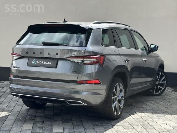 Pelēks Skoda Kodiaq 2022 Rīga, ar dzinēja tilpumu 2.00 L un nobraukumu 93 tūkst. km par 29950 €, foto 4 vietnē AUTOMOTO.COM.LV