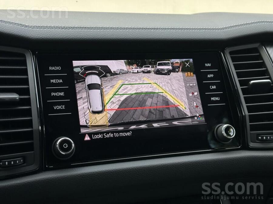 Pelēks Skoda Kodiaq 2022 Rīga, ar dzinēja tilpumu 2.00 L un nobraukumu 93 tūkst. km par 29950 €, foto 17 vietnē AUTOMOTO.COM.LV