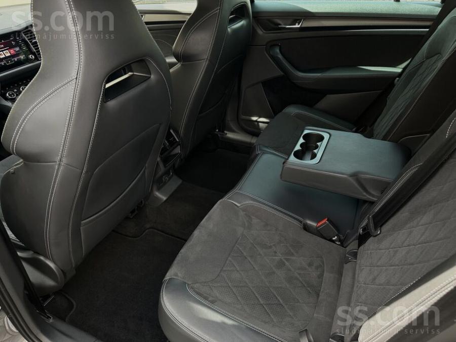 Pelēks Skoda Kodiaq 2022 Rīga, ar dzinēja tilpumu 2.00 L un nobraukumu 93 tūkst. km par 29950 €, foto 24 vietnē AUTOMOTO.COM.LV