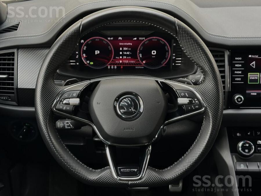 Pelēks Skoda Kodiaq 2022 Rīga, ar dzinēja tilpumu 2.00 L un nobraukumu 93 tūkst. km par 29950 €, foto 25 vietnē AUTOMOTO.COM.LV