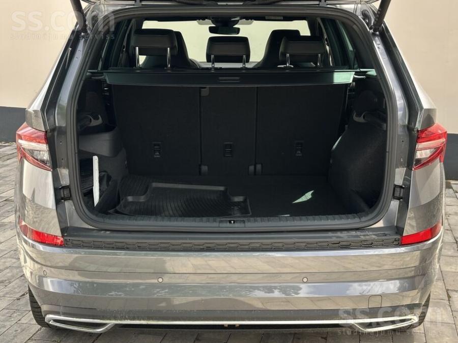 Pelēks Skoda Kodiaq 2022 Rīga, ar dzinēja tilpumu 2.00 L un nobraukumu 93 tūkst. km par 29950 €, foto 28 vietnē AUTOMOTO.COM.LV