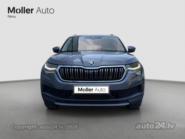 Grey Skoda Kodiaq 2022 in Parnu, with an engine capacity of 2.00 L and mileage of 105 thousand km for 32900 €, photo 3 on AUTOMOTO.COM.LV