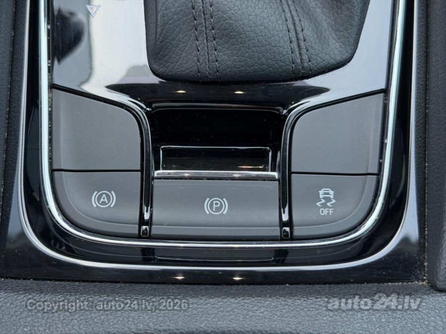 Grey Skoda Kodiaq 2022 in Parnu, with an engine capacity of 2.00 L and mileage of 105 thousand km for 32900 €, photo 25 on AUTOMOTO.COM.LV