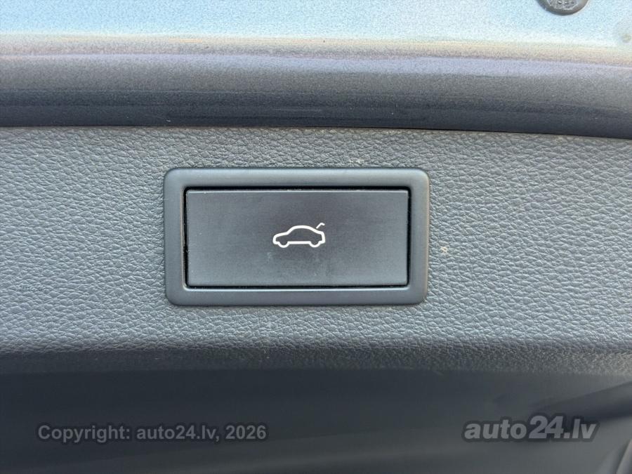 Grey Skoda Kodiaq 2022 in Parnu, with an engine capacity of 2.00 L and mileage of 105 thousand km for 32900 €, photo 26 on AUTOMOTO.COM.LV