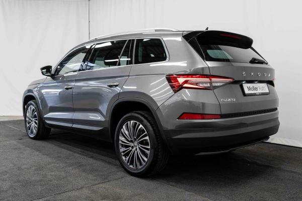 Grey Skoda Kodiaq 2022 in Tallinn, with an engine capacity of 2.00 L and mileage of 106 thousand km for 28900 €, photo 3 on AUTOMOTO.COM.LV