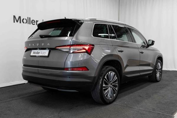 Grey Skoda Kodiaq 2022 in Tallinn, with an engine capacity of 2.00 L and mileage of 106 thousand km for 28900 €, photo 5 on AUTOMOTO.COM.LV