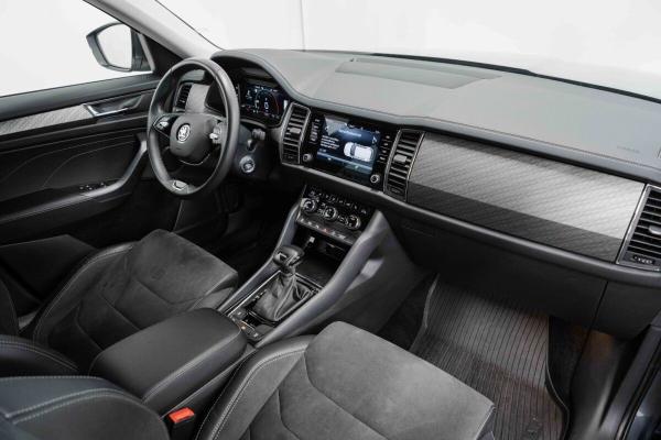 Grey Skoda Kodiaq 2022 in Tallinn, with an engine capacity of 2.00 L and mileage of 106 thousand km for 28900 €, photo 7 on AUTOMOTO.COM.LV