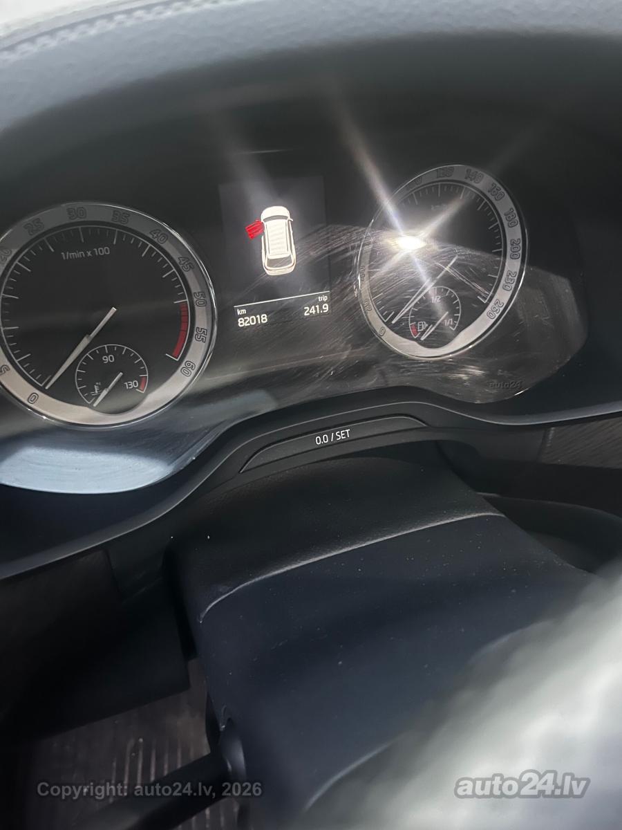 Pelēks Skoda Kodiaq 2022 Tallina, ar dzinēja tilpumu 2.00 L un nobraukumu 82 tūkst. km par 28000 €, foto 14 vietnē AUTOMOTO.COM.LV