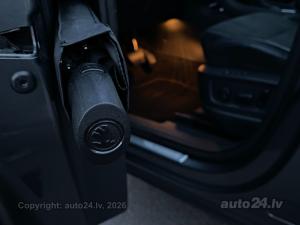 Pelēks Skoda Kodiaq 2022 Tallina, ar dzinēja tilpumu 2.00 L un nobraukumu 125 tūkst. km par 27900 €, foto 21 vietnē AUTOMOTO.COM.LV