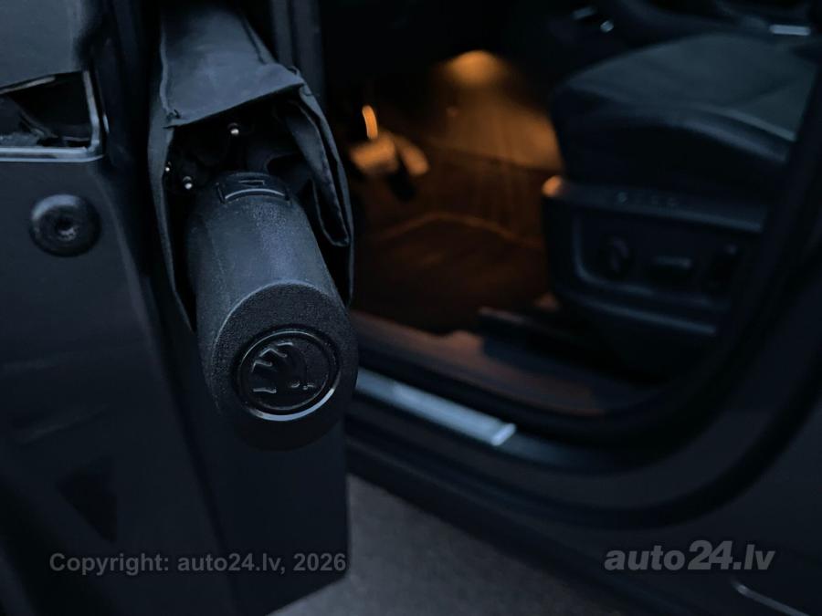 Pelēks Skoda Kodiaq 2022 Tallina, ar dzinēja tilpumu 2.00 L un nobraukumu 125 tūkst. km par 27900 €, foto 21 vietnē AUTOMOTO.COM.LV