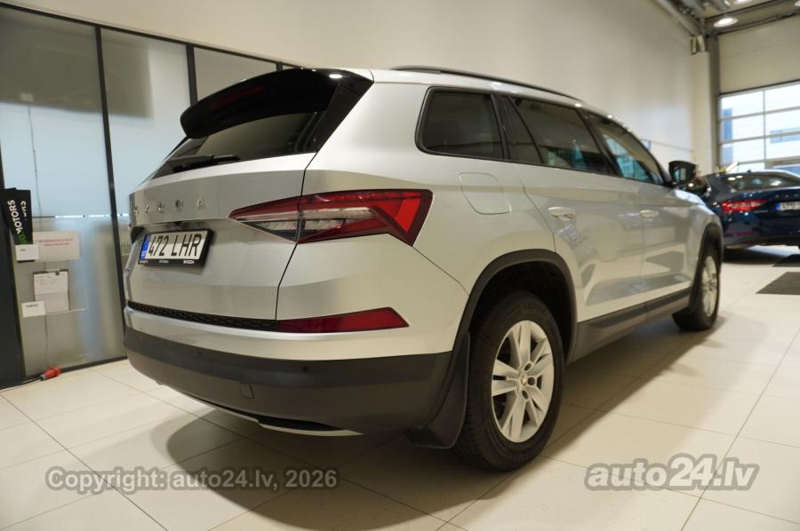 Серый Шкода Kodiaq 2022 в Таллин, объемом двигателя 2.00 л и пробегом 143 тыс. км за 23900 €, фото 4 на AUTOMOTO.COM.LV