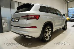 Pelēks Skoda Kodiaq 2023 Tallina, ar dzinēja tilpumu 2.00 L un nobraukumu 127 tūkst. km par 31900 €, foto 3 vietnē AUTOMOTO.COM.LV