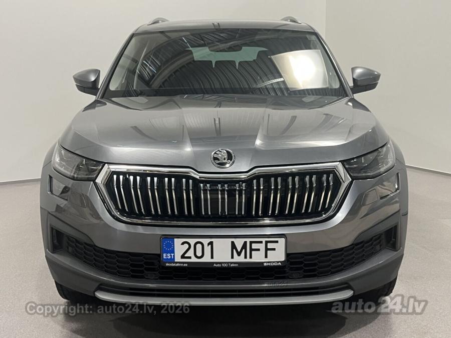 Pelēks Skoda Kodiaq 2023 Tallina, ar dzinēja tilpumu 2.00 L un nobraukumu 65 tūkst. km par 31900 €, foto 2 vietnē AUTOMOTO.COM.LV