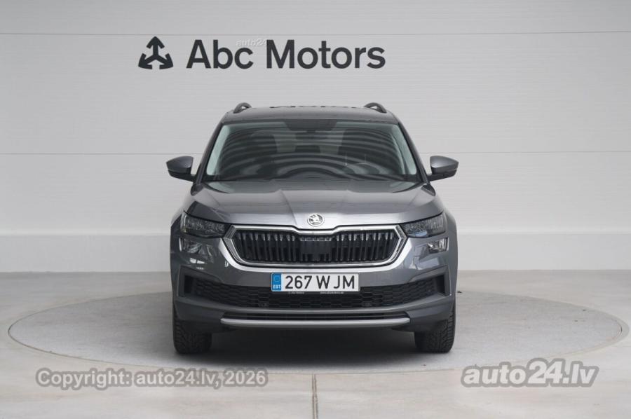 Pelēks Skoda Kodiaq 2023 Tallina, ar dzinēja tilpumu 1.50 L un nobraukumu 99 tūkst. km par 29990 €, foto 2 vietnē AUTOMOTO.COM.LV