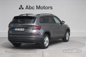 Pelēks Skoda Kodiaq 2023 Tallina, ar dzinēja tilpumu 1.50 L un nobraukumu 99 tūkst. km par 29990 €, foto 3 vietnē AUTOMOTO.COM.LV