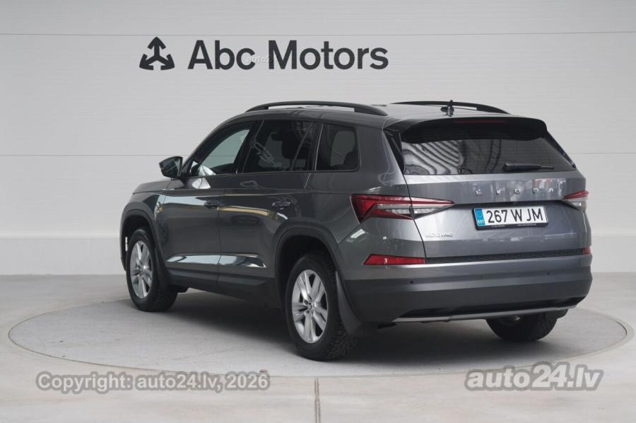 Pelēks Skoda Kodiaq 2023 Tallina, ar dzinēja tilpumu 1.50 L un nobraukumu 99 tūkst. km par 29990 €, foto 5 vietnē AUTOMOTO.COM.LV
