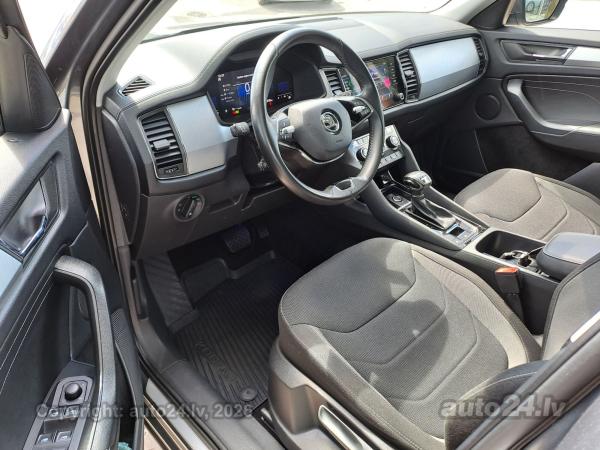 Grey Skoda Kodiaq 2023 in Tartu, with an engine capacity of 2.00 L and mileage of 148 thousand km for 25490 €, photo 4 on AUTOMOTO.COM.LV