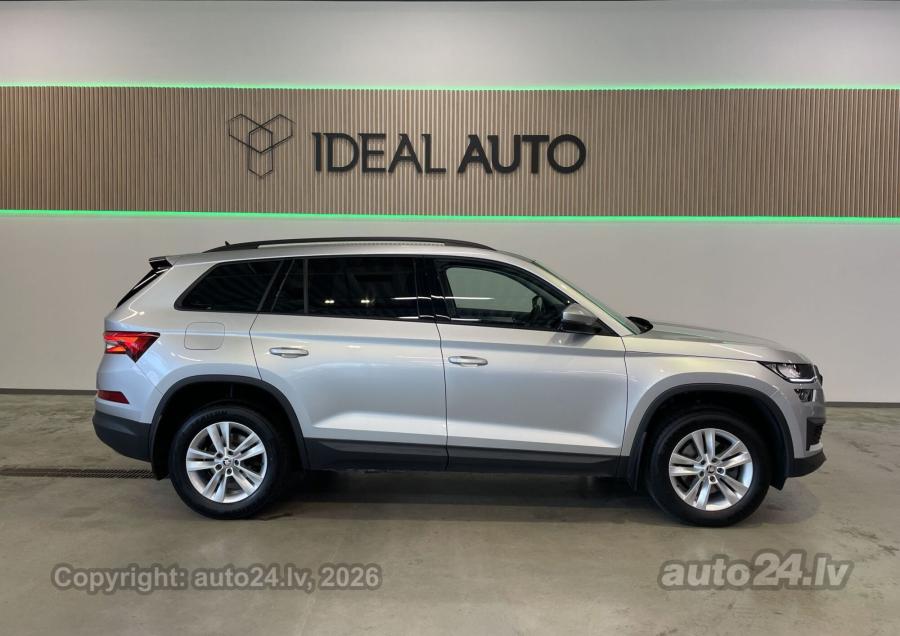 Grey Skoda Kodiaq 2023 in Tallinn, with an engine capacity of 2.00 L and mileage of 72 thousand km for 28990 €, photo 4 on AUTOMOTO.COM.LV