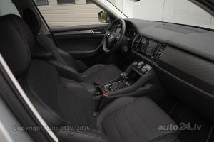 Pelēks Skoda Kodiaq 2023 Jelgava, ar dzinēja tilpumu 2.00 L un nobraukumu 142 tūkst. km par 30077 €, foto 11 vietnē AUTOMOTO.COM.LV