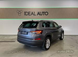 Grey Skoda Kodiaq 2023 in Tallinn, with an engine capacity of 2.00 L and mileage of 17 thousand km for 32990 €, photo 5 on AUTOMOTO.COM.LV