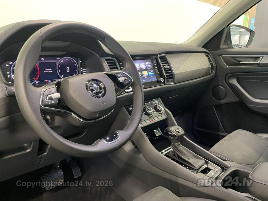 Grey Skoda Kodiaq 2023 in Tallinn, with an engine capacity of 2.00 L and mileage of 17 thousand km for 32990 €, photo 16 on AUTOMOTO.COM.LV