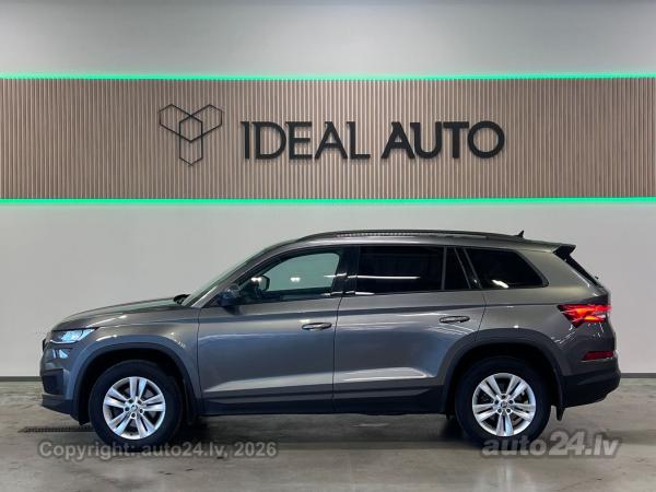 Серый Шкода Kodiaq 2023 в Таллин, объемом двигателя 1.97 л и пробегом 76 тыс. км за 27990 €, фото 2 на AUTOMOTO.COM.LV