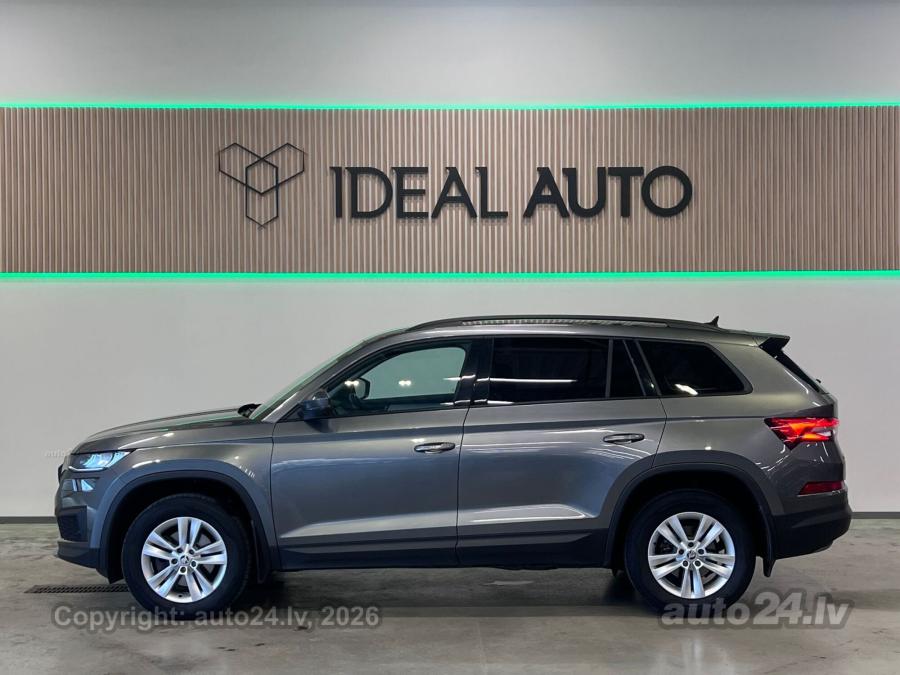 Pelēks Skoda Kodiaq 2023 Tallina, ar dzinēja tilpumu 1.97 L un nobraukumu 76 tūkst. km par 27990 €, foto 3 vietnē AUTOMOTO.COM.LV