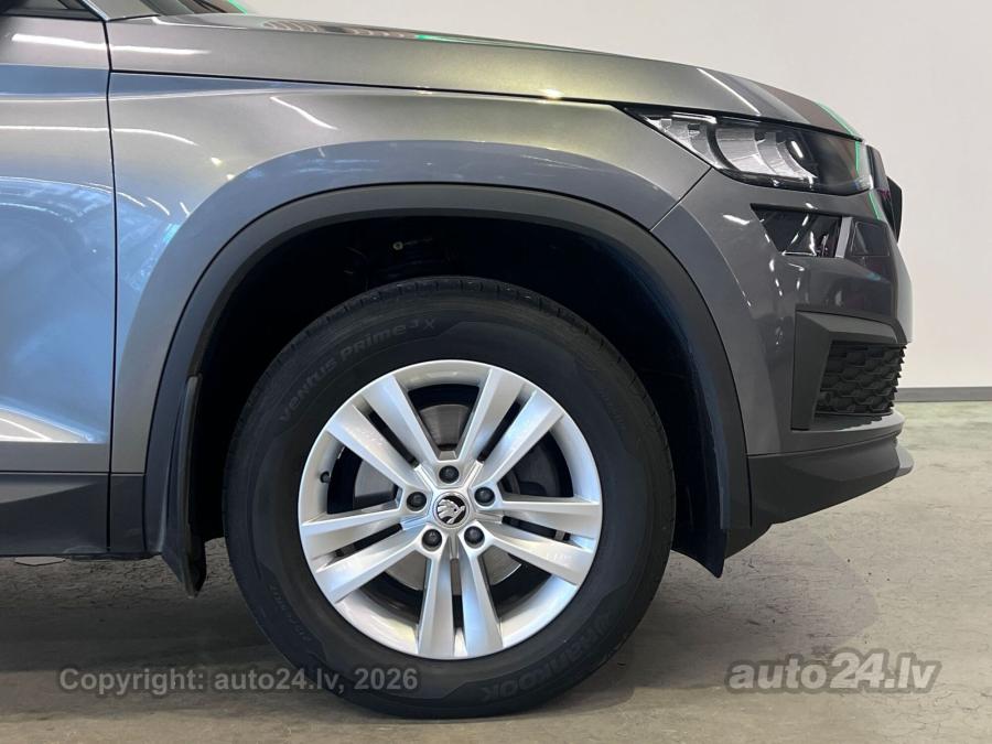 Pelēks Skoda Kodiaq 2023 Tallina, ar dzinēja tilpumu 1.97 L un nobraukumu 76 tūkst. km par 27990 €, foto 5 vietnē AUTOMOTO.COM.LV