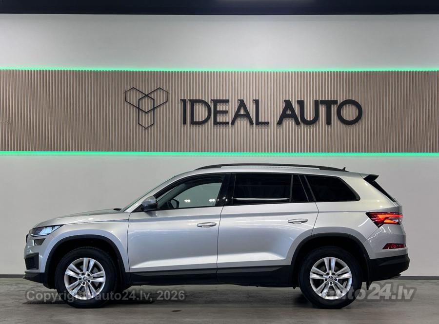 Pelēks Skoda Kodiaq 2023 Tallina, ar dzinēja tilpumu 1.97 L un nobraukumu 75 tūkst. km par 28990 €, foto 3 vietnē AUTOMOTO.COM.LV