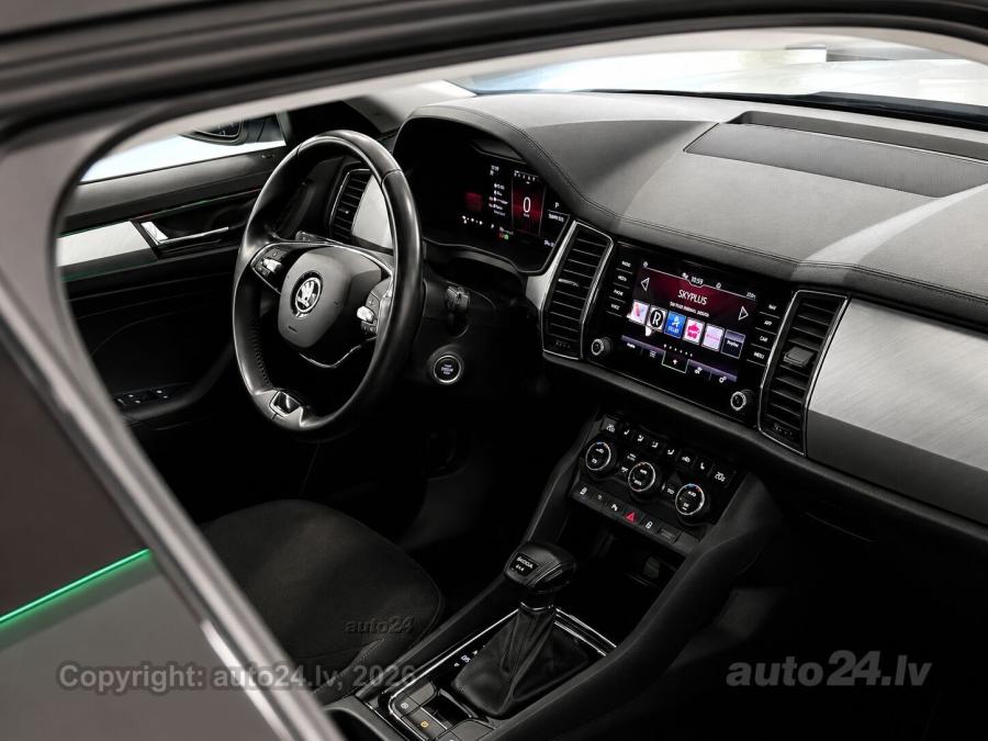 Pelēks Skoda Kodiaq 2023 Tallina, ar dzinēja tilpumu 1.97 L un nobraukumu 75 tūkst. km par 28990 €, foto 13 vietnē AUTOMOTO.COM.LV