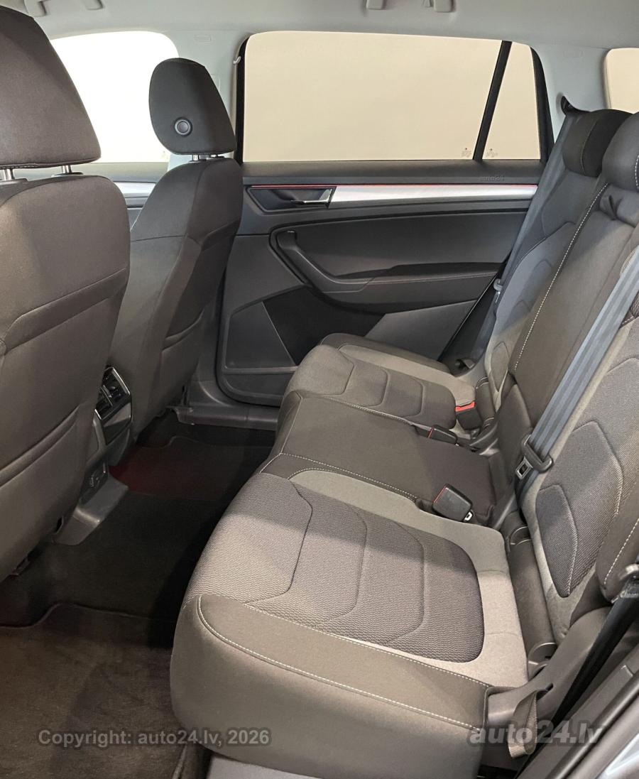 Pelēks Skoda Kodiaq 2023 Tallina, ar dzinēja tilpumu 2.00 L un nobraukumu 76 tūkst. km par 27990 €, foto 12 vietnē AUTOMOTO.COM.LV