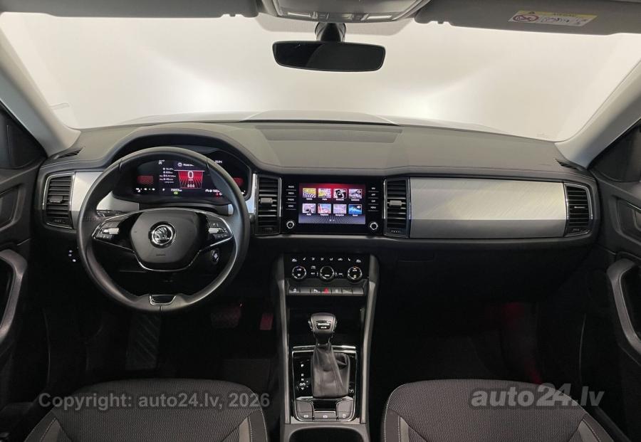 Pelēks Skoda Kodiaq 2023 Tallina, ar dzinēja tilpumu 2.00 L un nobraukumu 76 tūkst. km par 27990 €, foto 15 vietnē AUTOMOTO.COM.LV