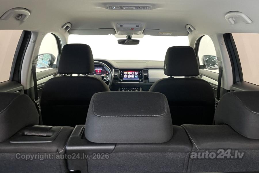 Pelēks Skoda Kodiaq 2023 Tallina, ar dzinēja tilpumu 2.00 L un nobraukumu 76 tūkst. km par 27990 €, foto 16 vietnē AUTOMOTO.COM.LV