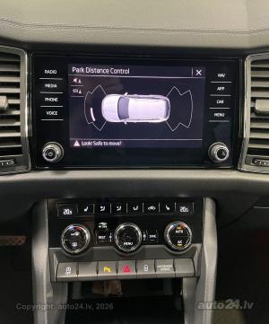 Pelēks Skoda Kodiaq 2023 Tallina, ar dzinēja tilpumu 2.00 L un nobraukumu 76 tūkst. km par 27990 €, foto 18 vietnē AUTOMOTO.COM.LV