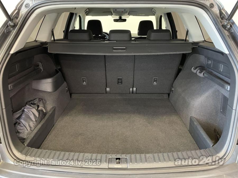 Pelēks Skoda Kodiaq 2023 Tallina, ar dzinēja tilpumu 2.00 L un nobraukumu 76 tūkst. km par 27990 €, foto 22 vietnē AUTOMOTO.COM.LV