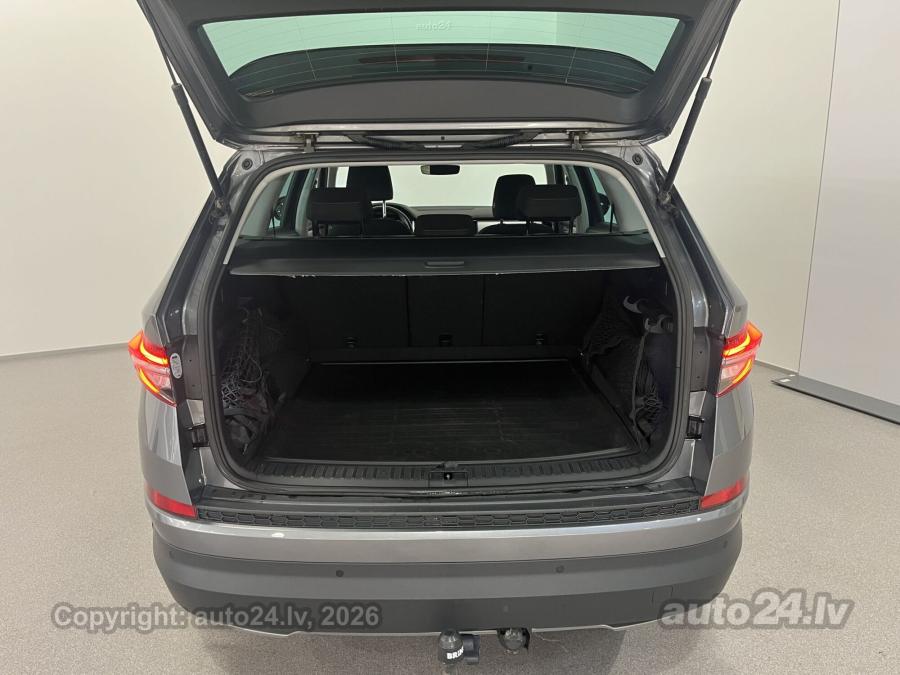 Grey Skoda Kodiaq 2023 in Tallinn, with an engine capacity of 2.00 L and mileage of 156 thousand km for 25900 €, photo 25 on AUTOMOTO.COM.LV
