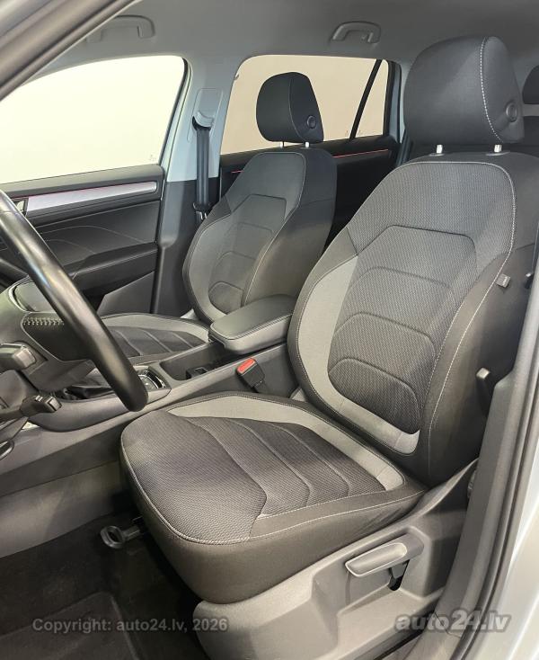 Grey Skoda Kodiaq 2023 in Tallinn, with an engine capacity of 2.00 L and mileage of 68 thousand km for 28990 €, photo 8 on AUTOMOTO.COM.LV