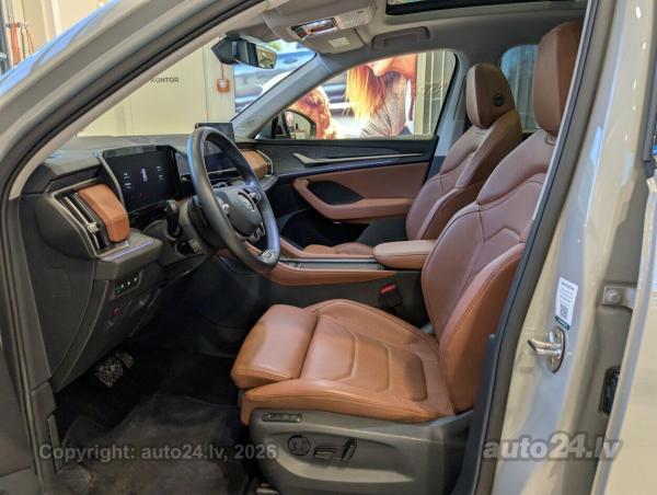 Grey Skoda Kodiaq 2024 in Paide, with an engine capacity of 2.00 L and mileage of 29 thousand km for 46500 €, photo 5 on AUTOMOTO.COM.LV
