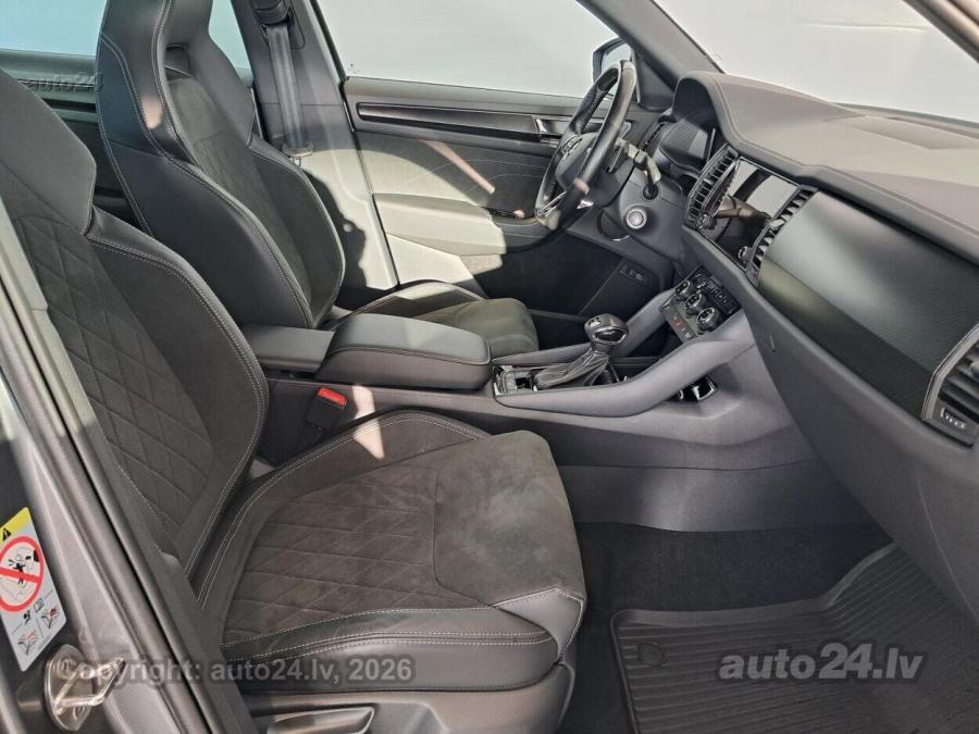Grey Skoda Kodiaq 2024 in Narva, with an engine capacity of 1.97 L and mileage of 31 thousand km for 40490 €, photo 10 on AUTOMOTO.COM.LV
