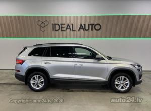 Grey Skoda Kodiaq 2024 in Tallinn, with an engine capacity of 1.97 L and mileage of 50 thousand km for 33990 €, photo 3 on AUTOMOTO.COM.LV