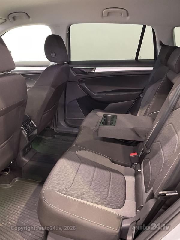Grey Skoda Kodiaq 2024 in Tallinn, with an engine capacity of 1.97 L and mileage of 50 thousand km for 33990 €, photo 11 on AUTOMOTO.COM.LV