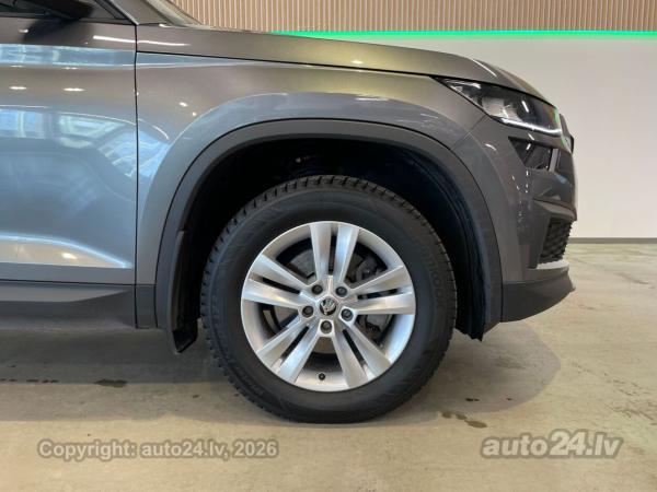 Grey Skoda Kodiaq 2024 in Tallinn, with an engine capacity of 1.97 L and mileage of 62 thousand km for 33990 €, photo 5 on AUTOMOTO.COM.LV