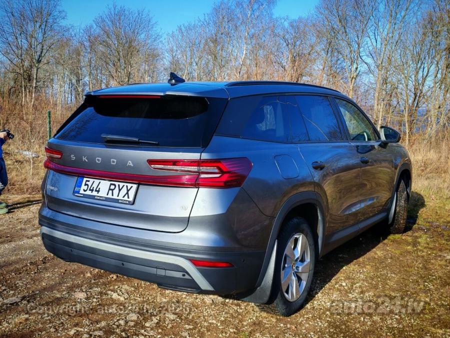 Серый Шкода Kodiaq 2024 в Таллин, объемом двигателя 1.50 л и пробегом 22 тыс. км за 38700 €, фото 4 на AUTOMOTO.COM.LV