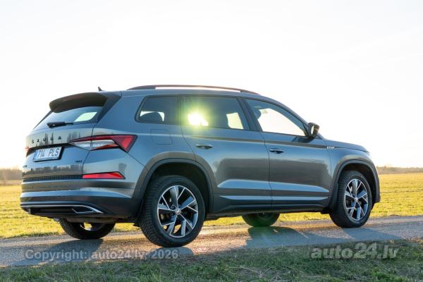 Серый Шкода Kodiaq 2024 в Таллин, объемом двигателя 2.00 л и пробегом 45 тыс. км за 35900 €, фото 1 на AUTOMOTO.COM.LV
