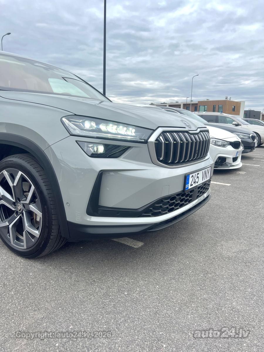 Grey Skoda Kodiaq 2024 in Tallinn, with an engine capacity of 1.50 L and mileage of 22 thousand km for 41000 €, photo 3 on AUTOMOTO.COM.LV