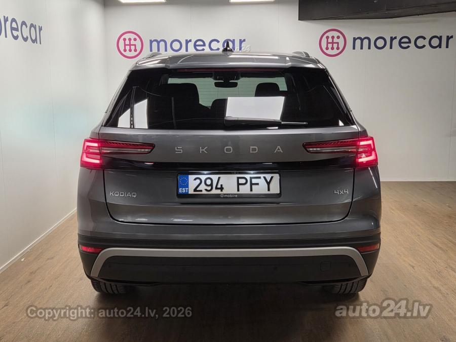 Серый Шкода Kodiaq 2024 в Таллин, объемом двигателя 2.00 л и пробегом 25 тыс. км за 41900 €, фото 6 на AUTOMOTO.COM.LV