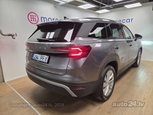 Серый Шкода Kodiaq 2024 в Таллин, объемом двигателя 2.00 л и пробегом 25 тыс. км за 41900 €, фото 7 на AUTOMOTO.COM.LV